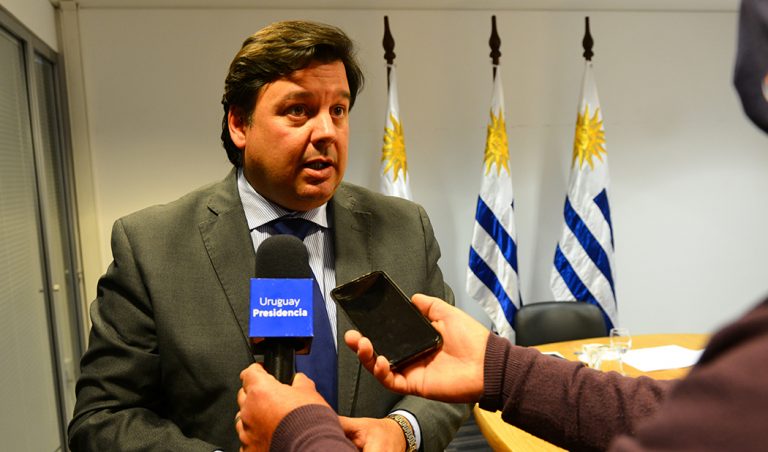 Ministro Adrián Peña (MA) en Rocha - Sociedad Uruguaya