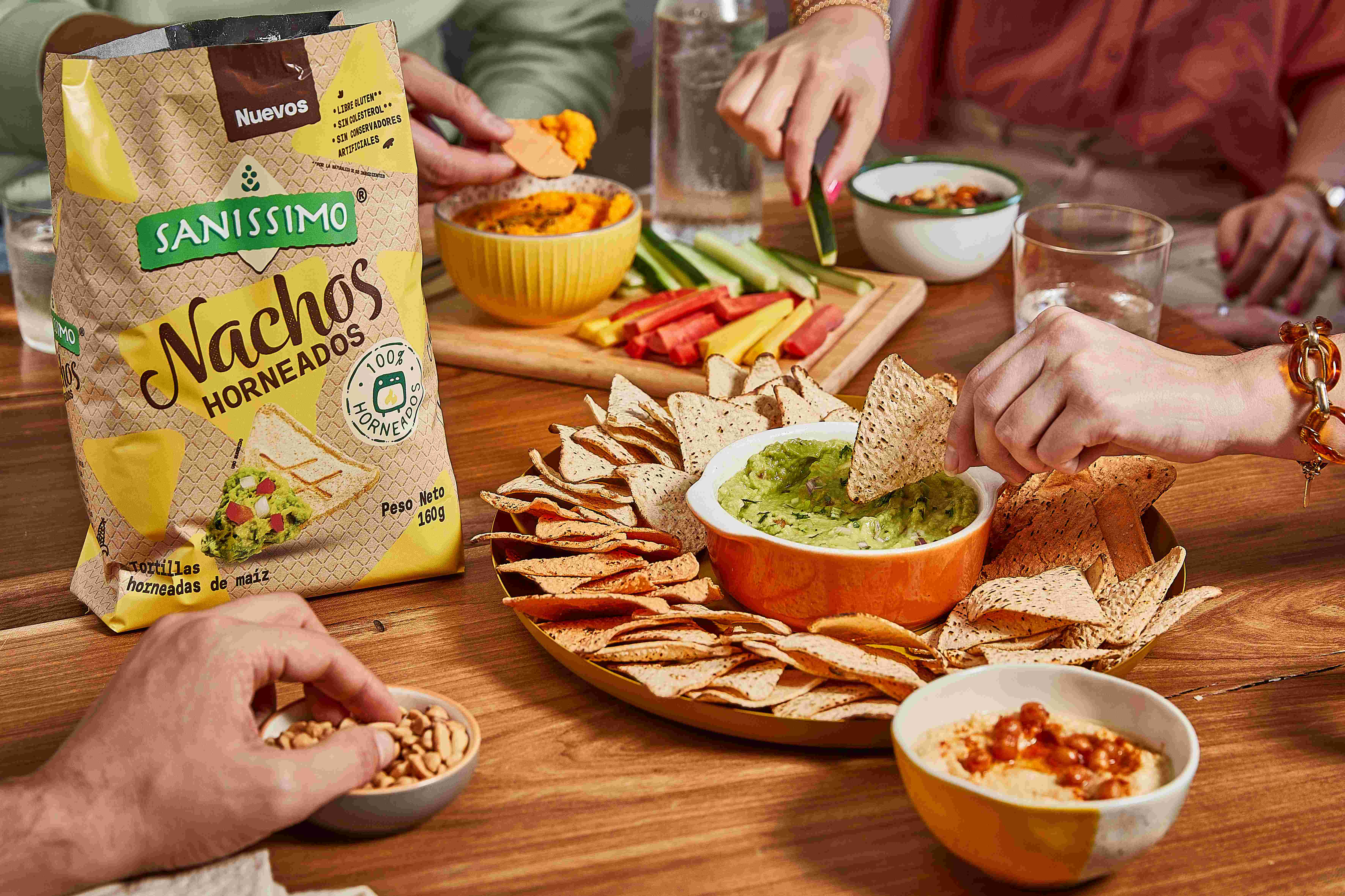 Nachos Sanissimo Tomate, Albahaca y Original llegan a Uruguay junto a ...